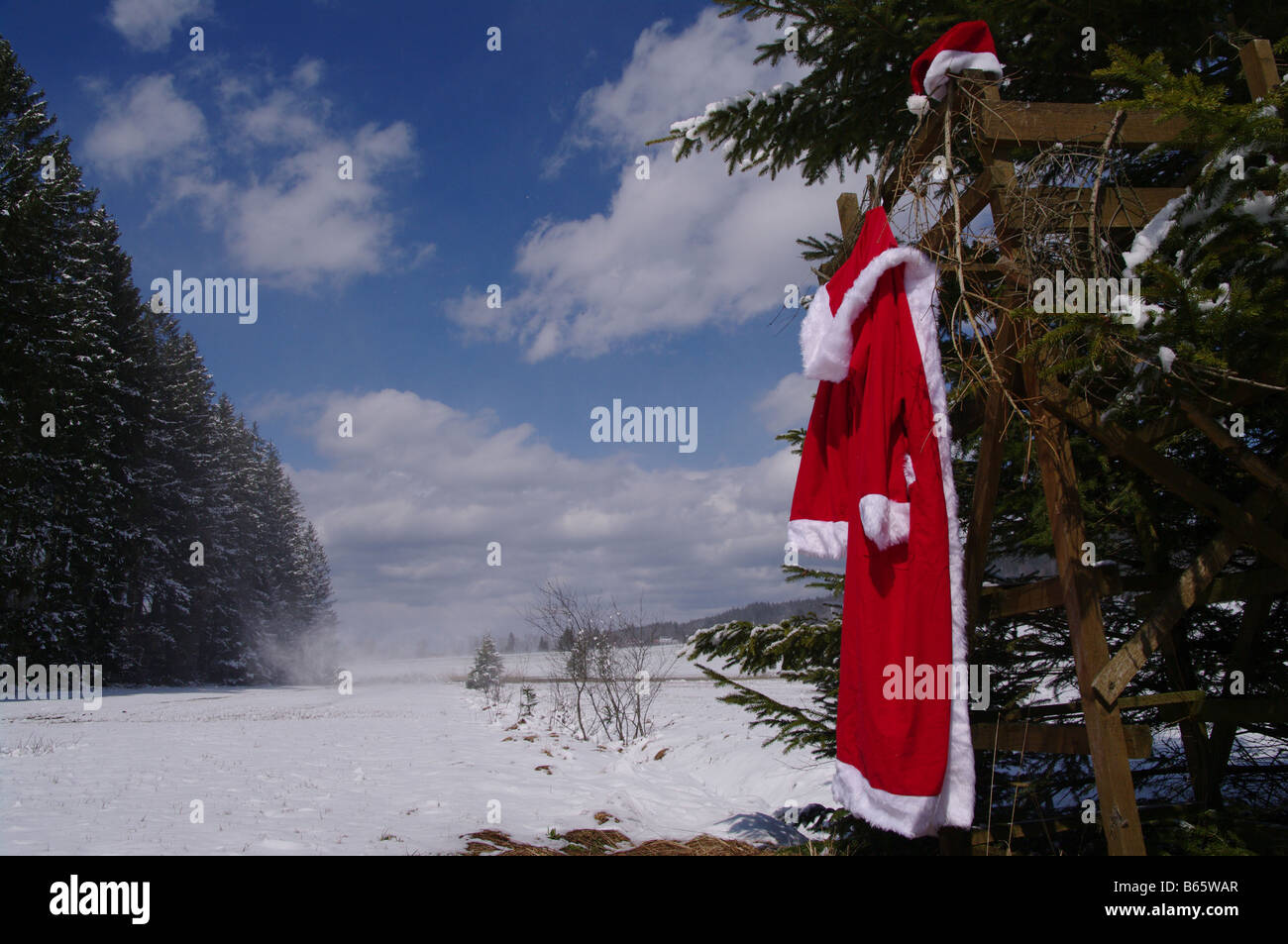 Give a break hi-res stock photography and images - Alamy