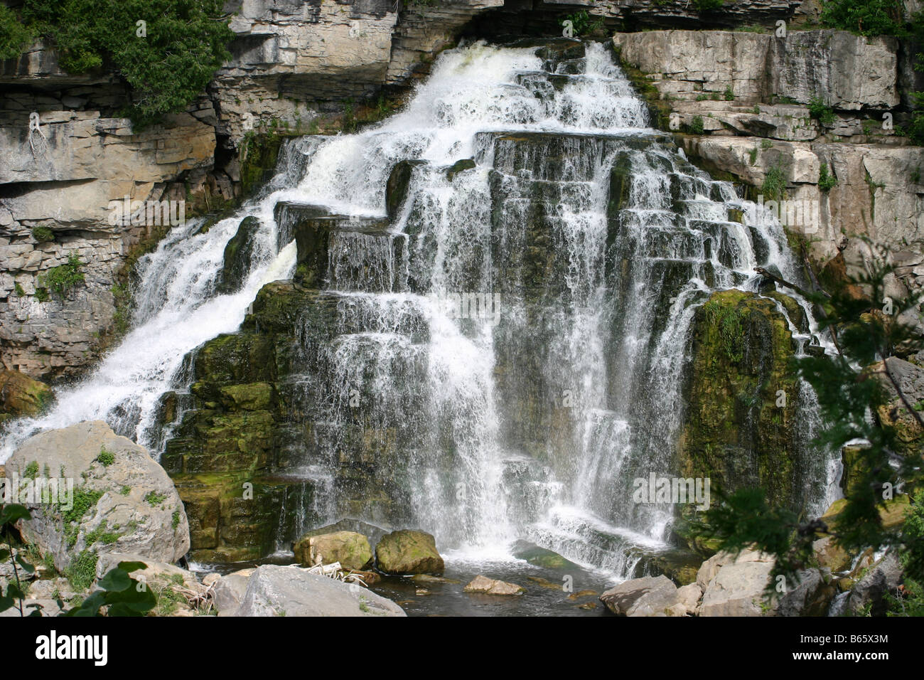 Inglis falls hi-res stock photography and images - Alamy