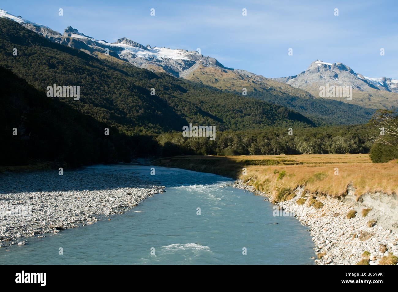 The Barrier Range from the Dart Valley, Rees Dart track, Mount Aspiring ...
