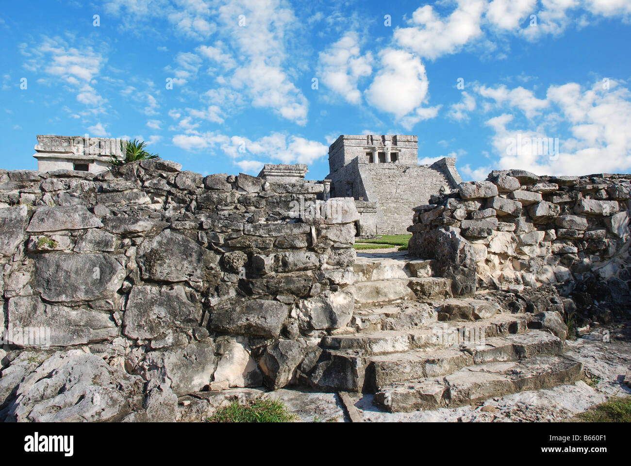 Tulum ruins in Mexico El Castillo de Tulum Stock Photo - Alamy