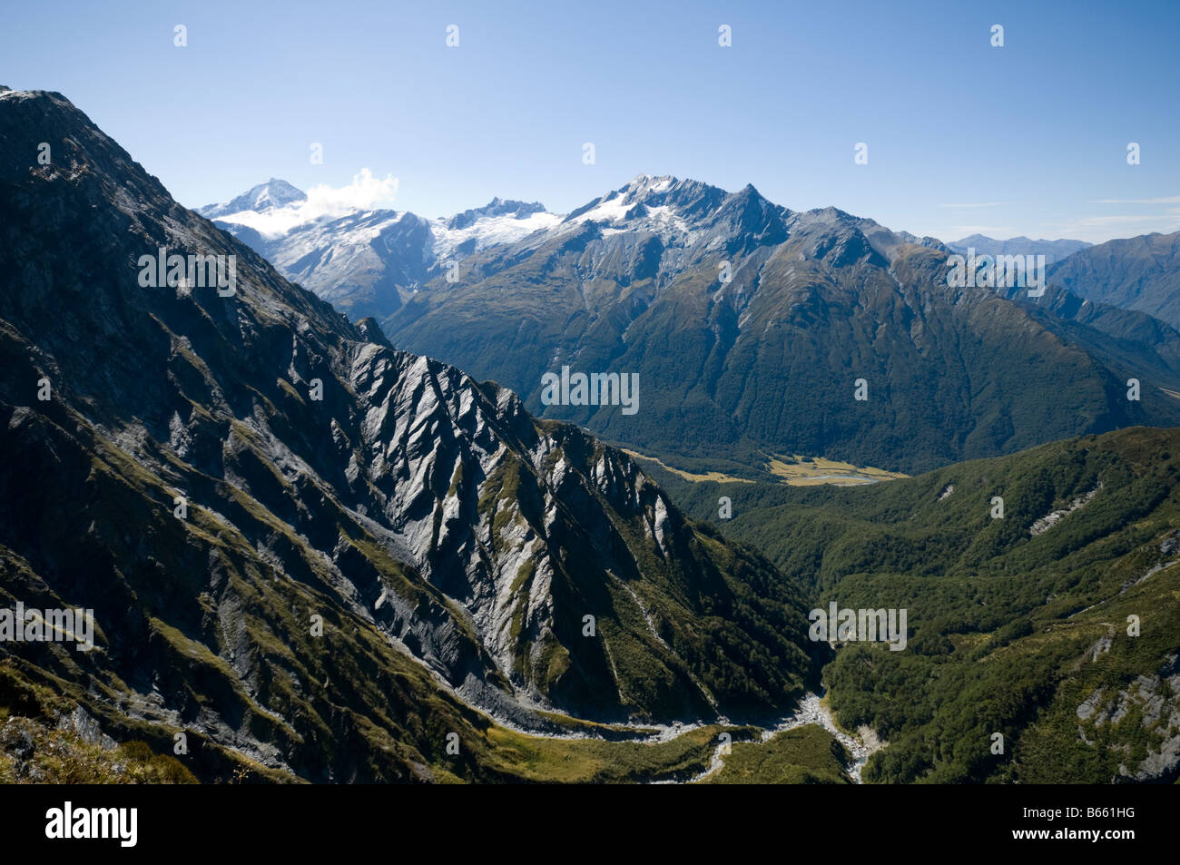 Mount Aspiring over the Matukituki valley, from the Cascade Saddle ...