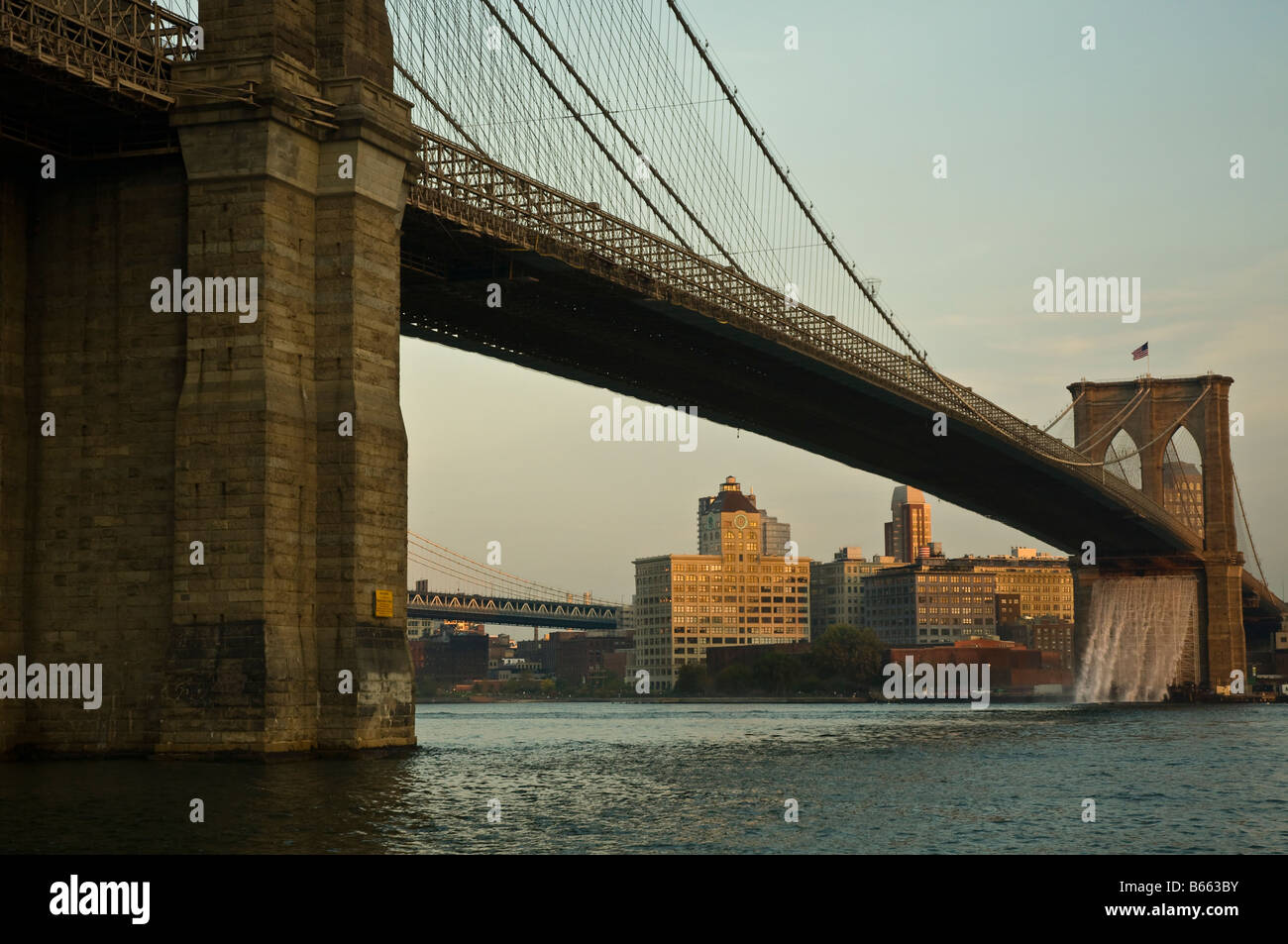 Brooklyn Bridge and New York City Waterfalls art project by Danish ...
