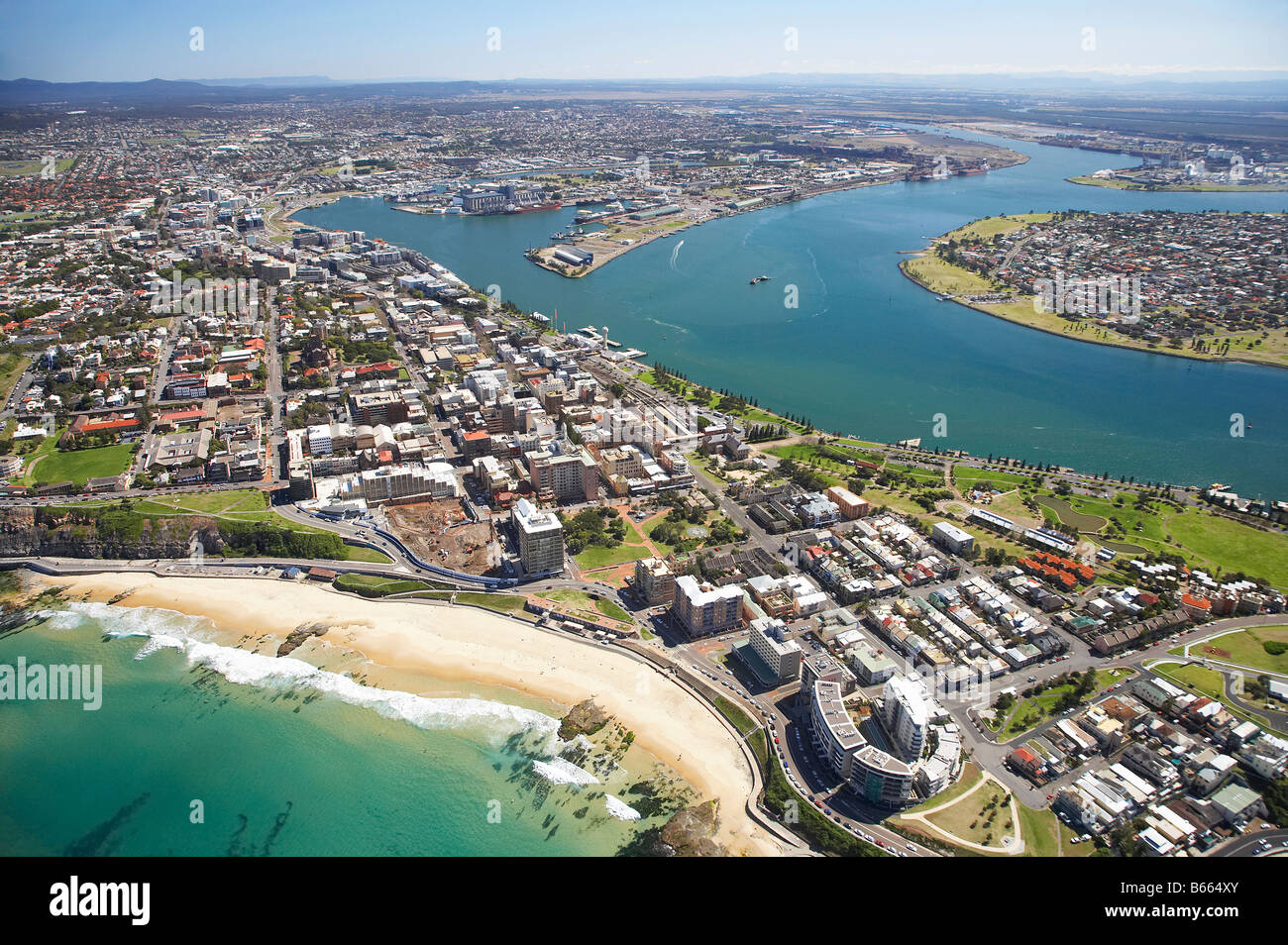 Newcastle harbour foreshore hi-res stock photography and images - Alamy
