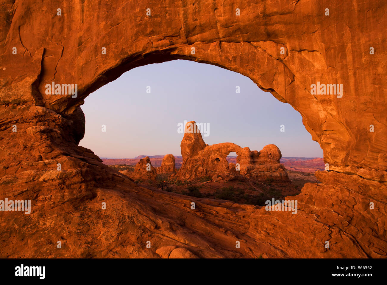 Windows turret arch hi-res stock photography and images - Alamy