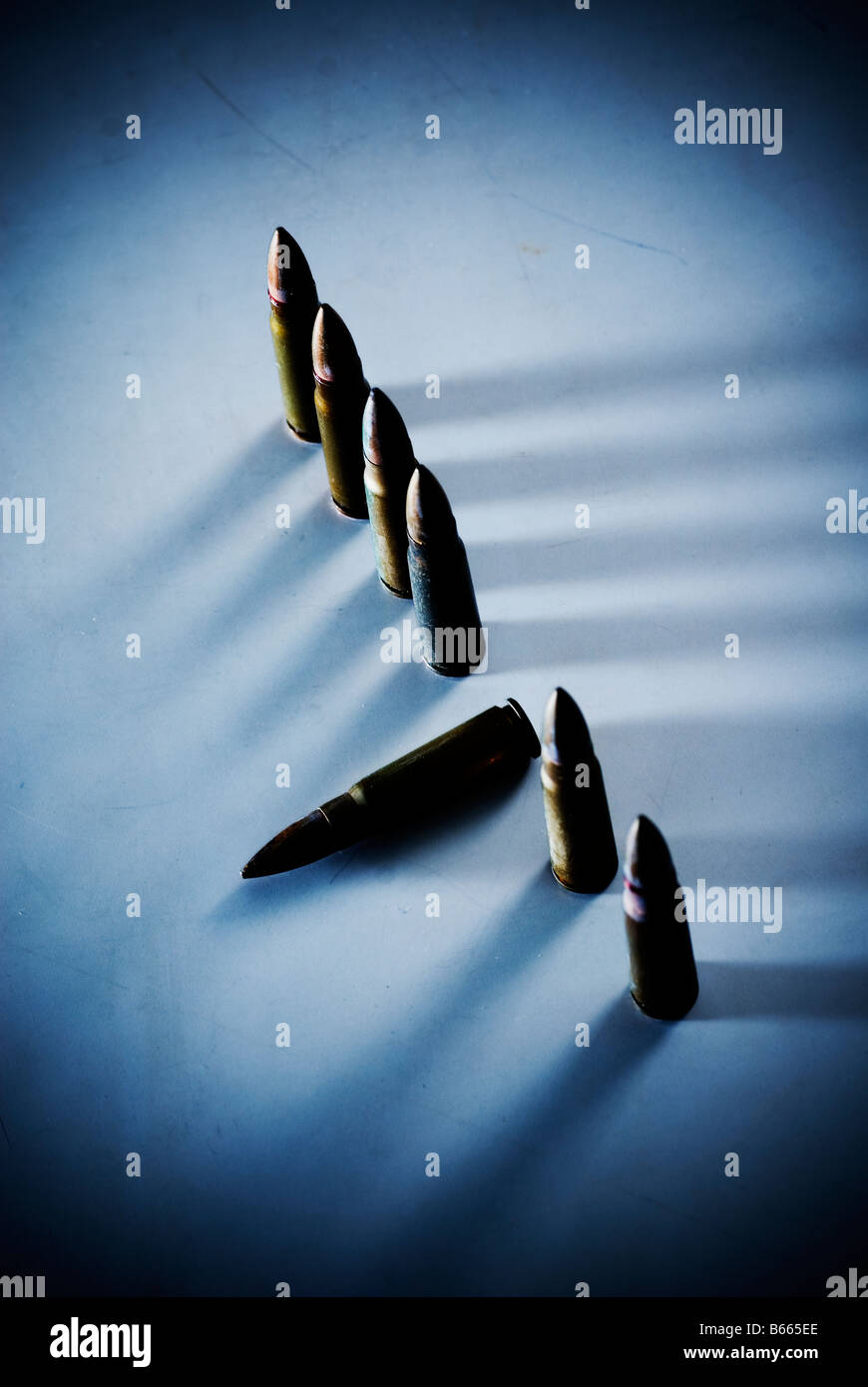 Inline bullets with one standing out Stock Photo - Alamy