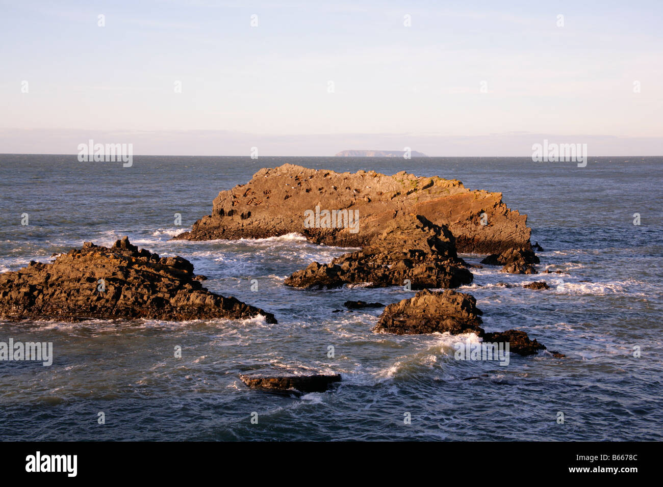Lundy island off the coast of devon hi-res stock photography and images ...