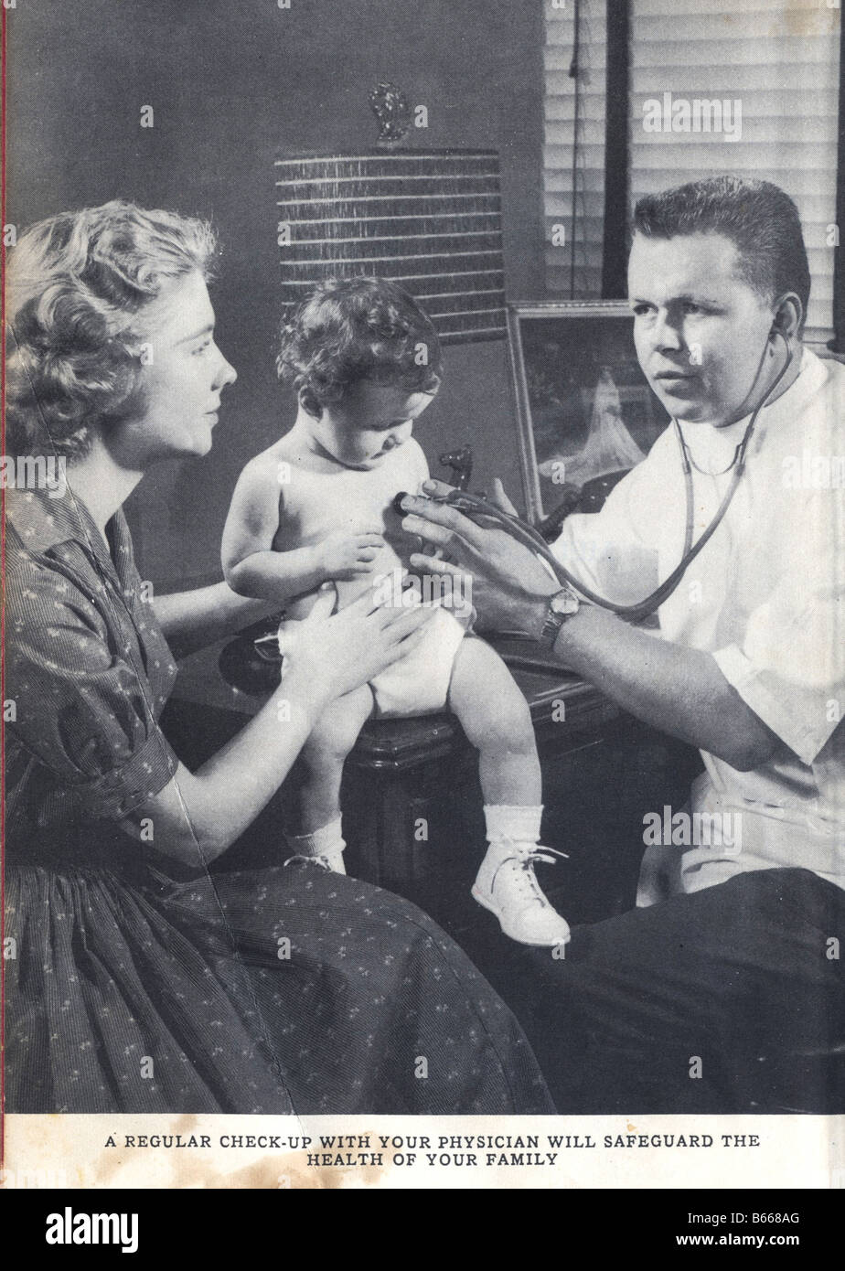 1950s doctor hi-res stock photography and images - Alamy