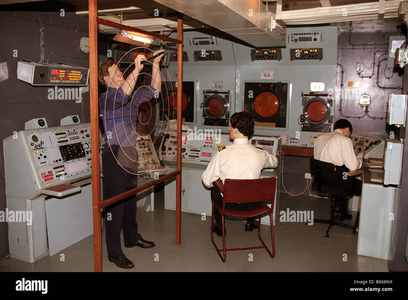 Radar room hi-res stock photography and images - Alamy