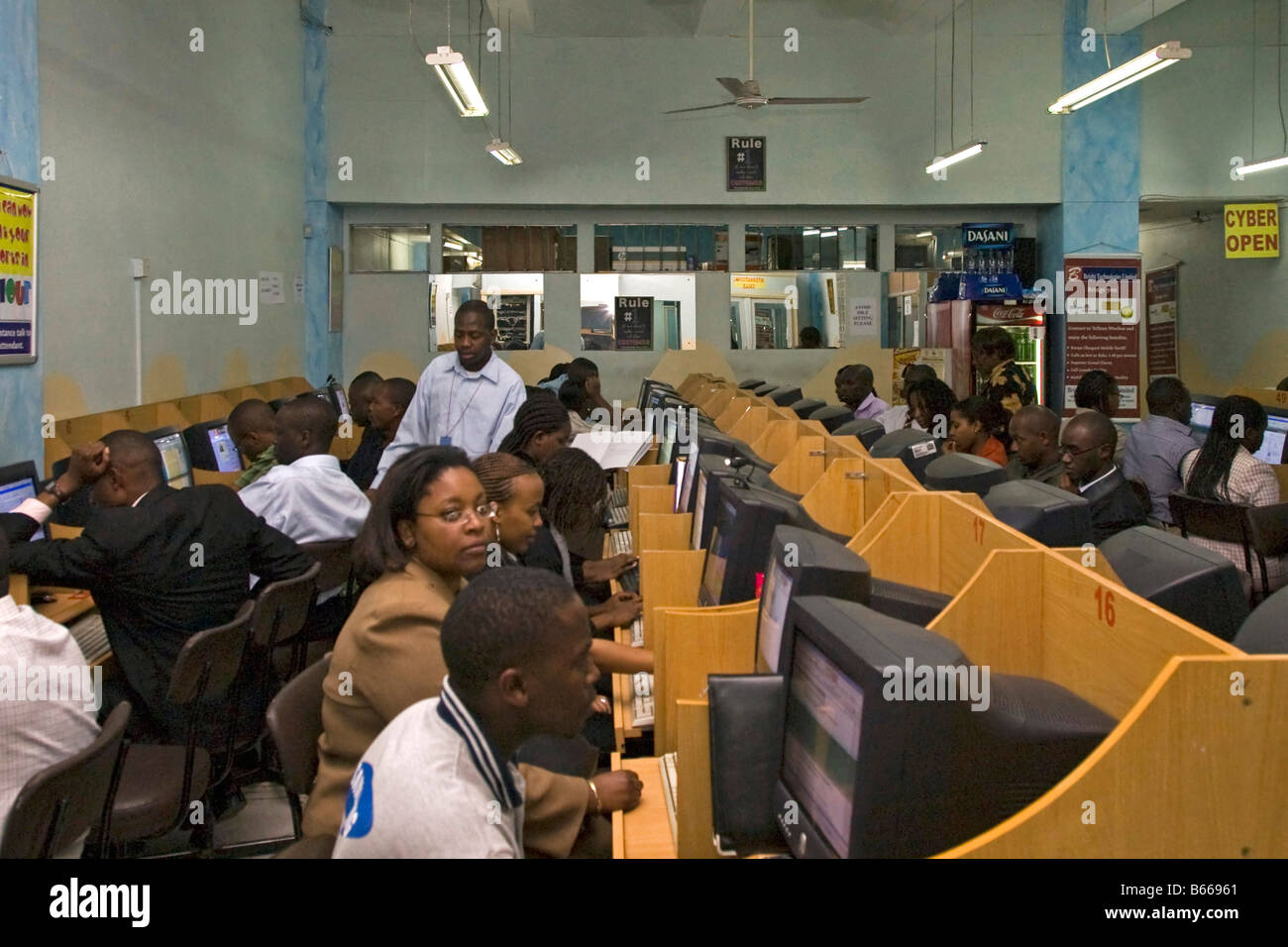 Kenya internet hi-res stock photography and images - Alamy