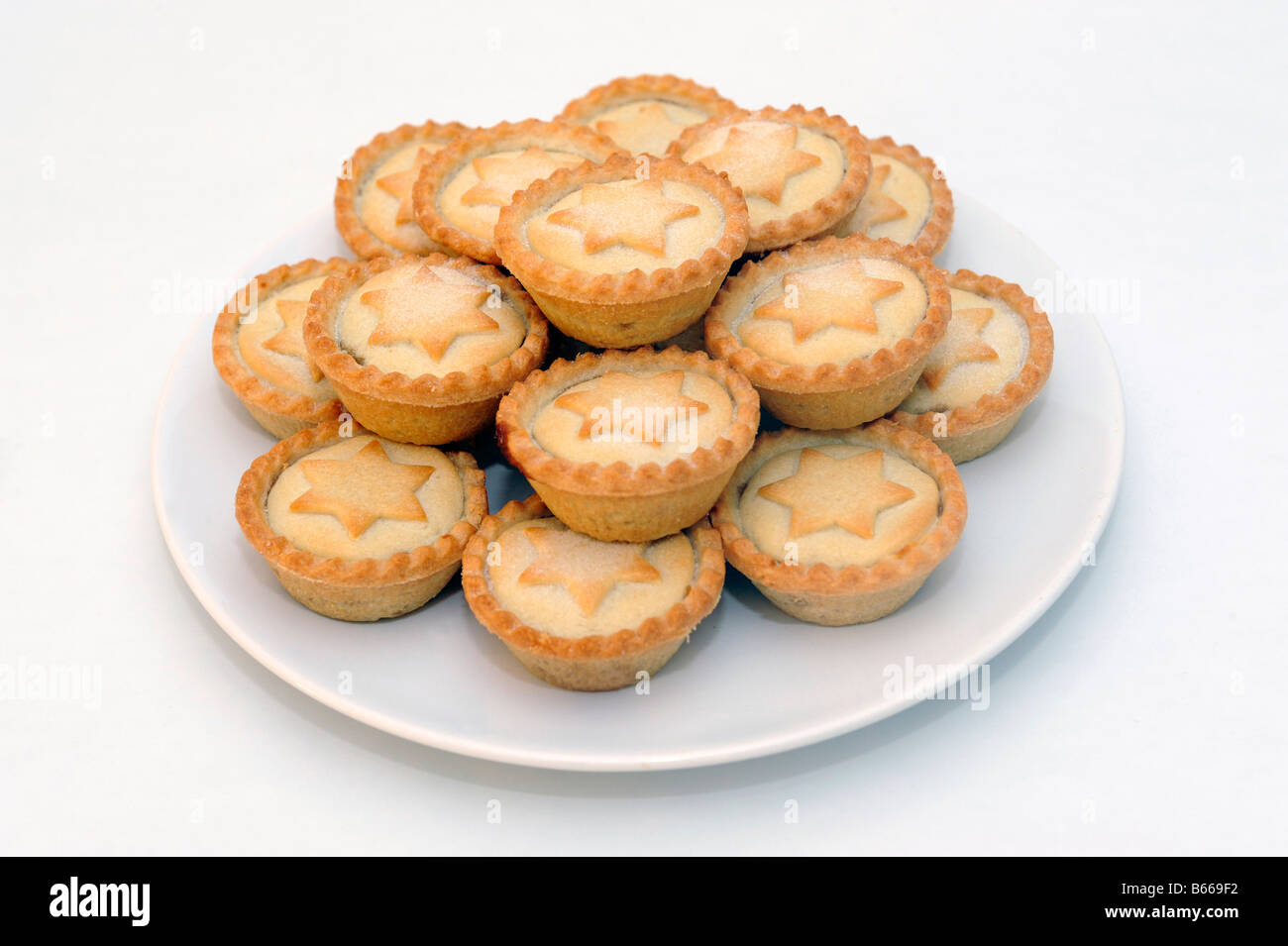 Mince pie cut out Stock Photo - Alamy
