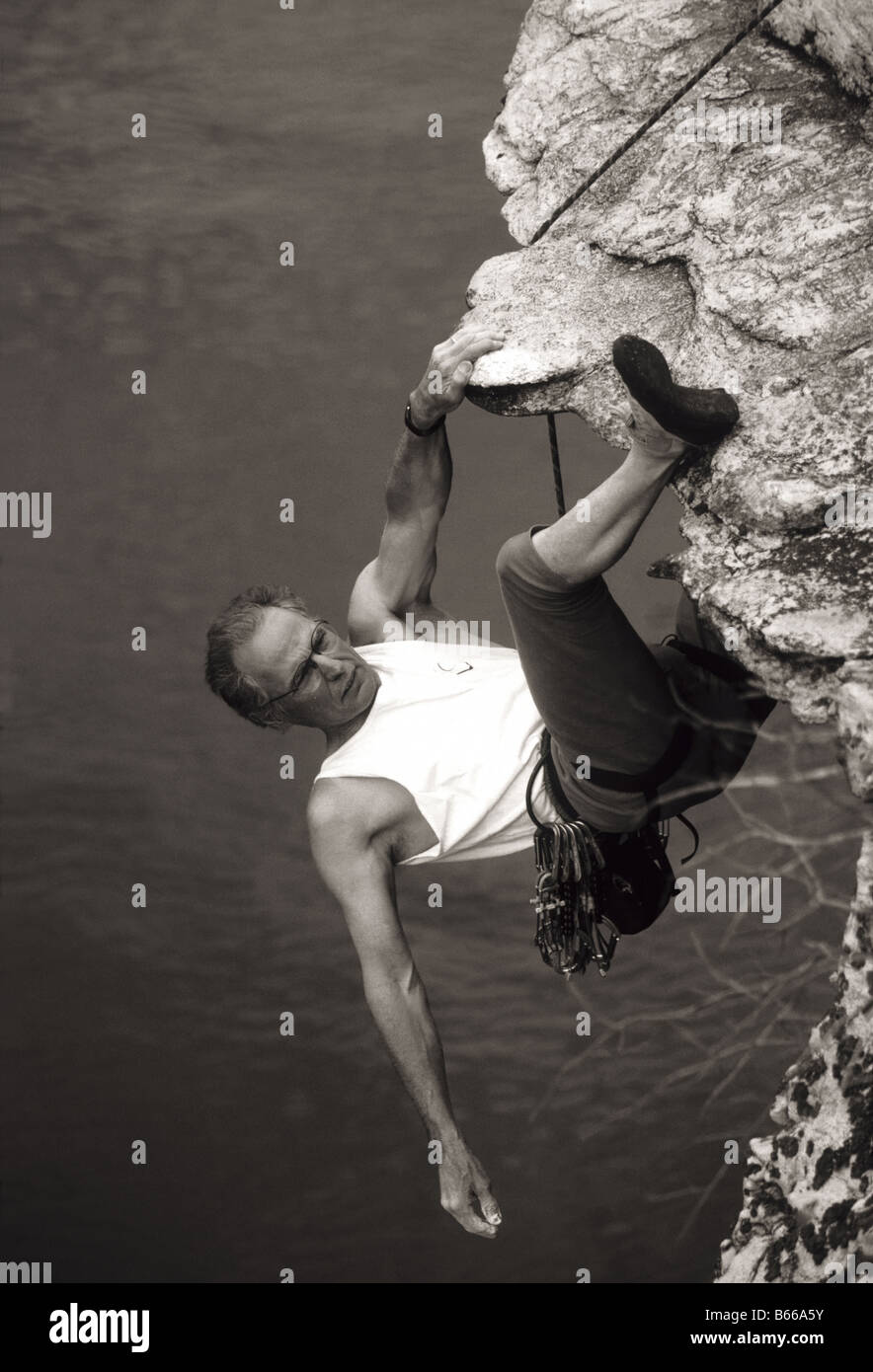 Climber hanging from ropes hi-res stock photography and images - Alamy