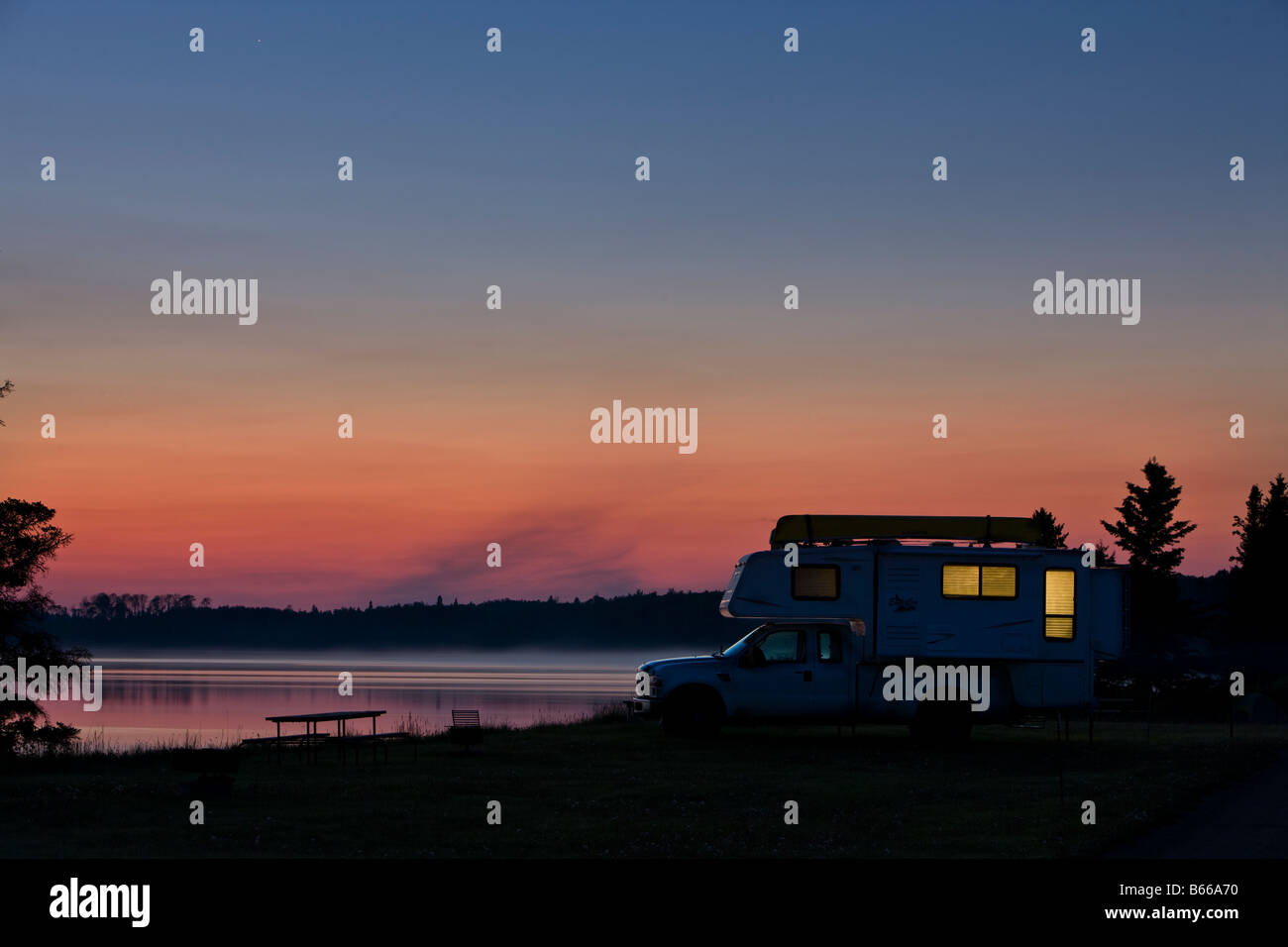 Reflection cloud nature camper hi-res stock photography and images - Alamy