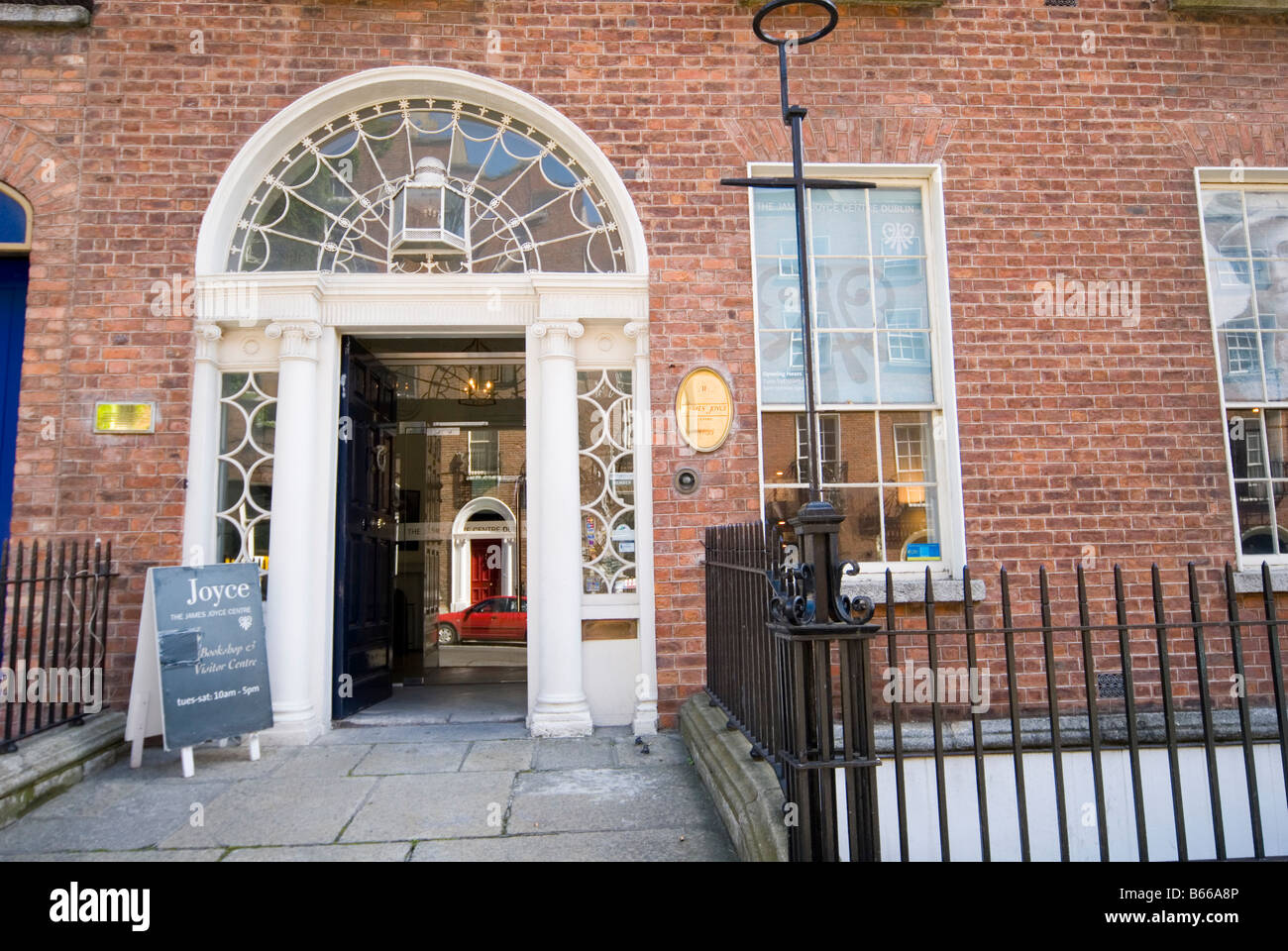 James joyce dublin hi-res stock photography and images - Alamy