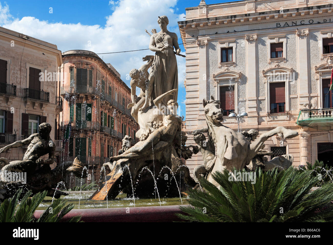 Archimede siracusa hi-res stock photography and images - Alamy Archimede siracusa hi-res stock photography and images - Alamy
