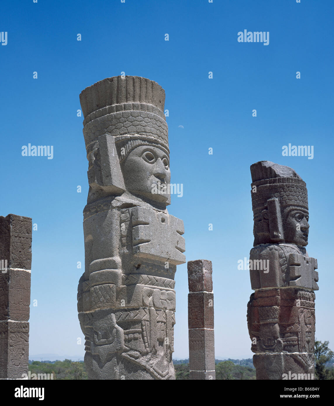 Tula pyramid hi-res stock photography and images - Alamy