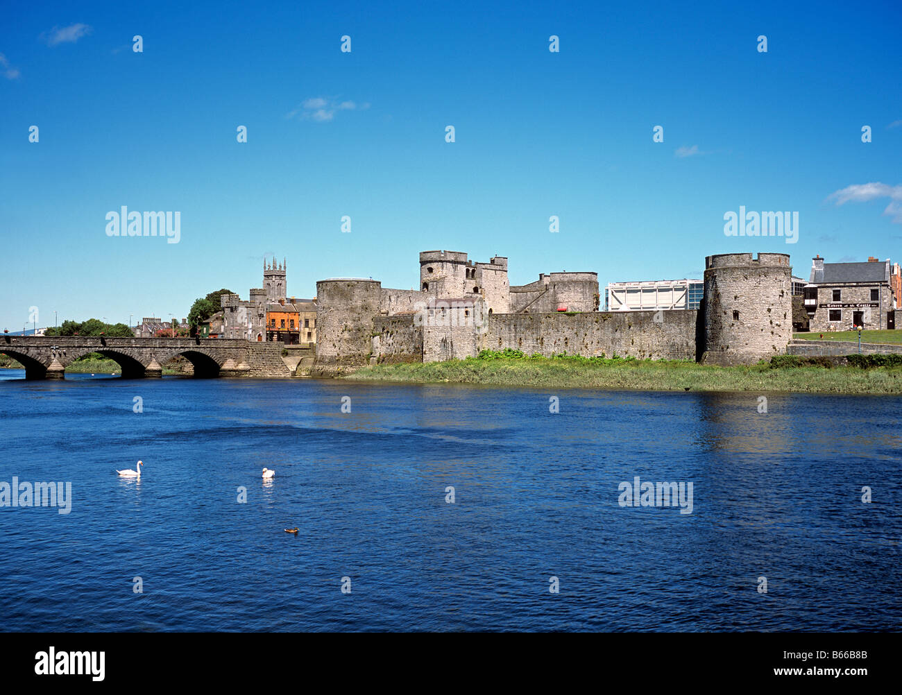 1564 King John s Castle R Shannon Limerick Co Limerick Republic of ...