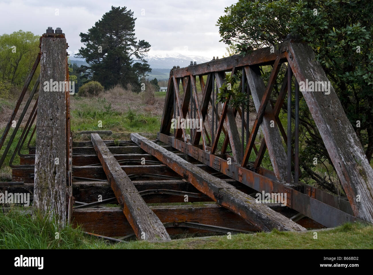 old wooden abandoned bridge in rural New Zealand Stock Photo - Alamy