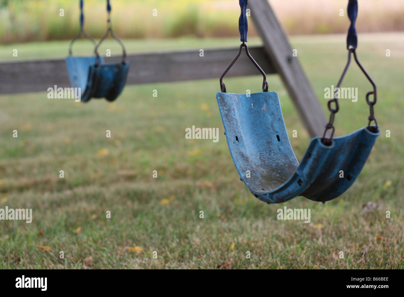 Abandoned swing set hi-res stock photography and images - Alamy
