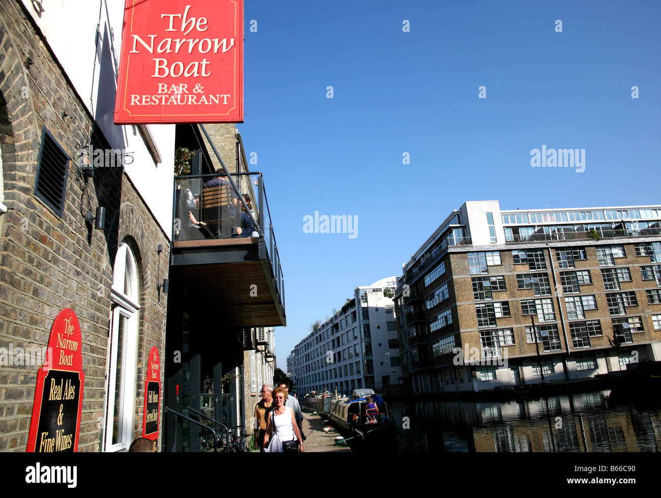 The narrowboat pub islington hi-res stock photography and images - Alamy