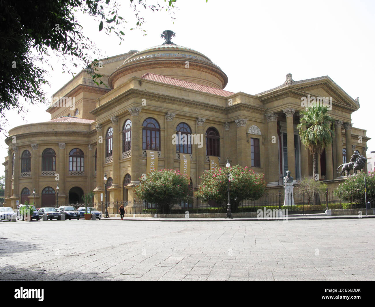 Teatro Massimo, Palermo, Sicily Stock Photo - Alamy