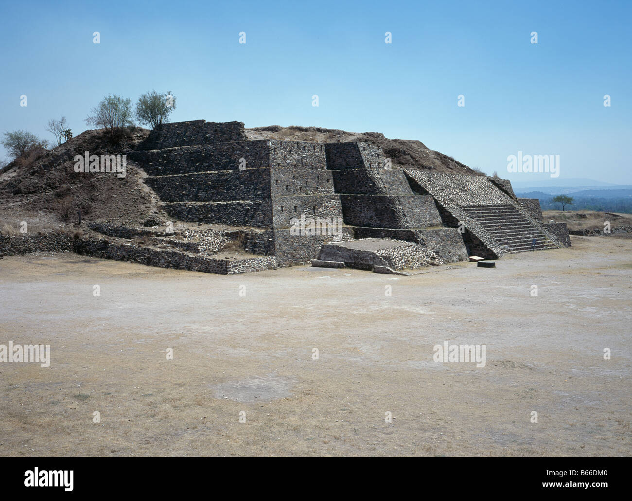 Tula pyramid hi-res stock photography and images - Alamy
