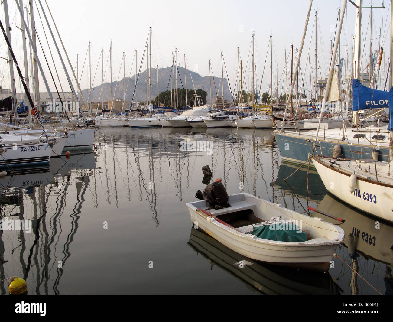 La Cala, Palermo, Sicily showing Monte Pellegrino Stock Photo - Alamy