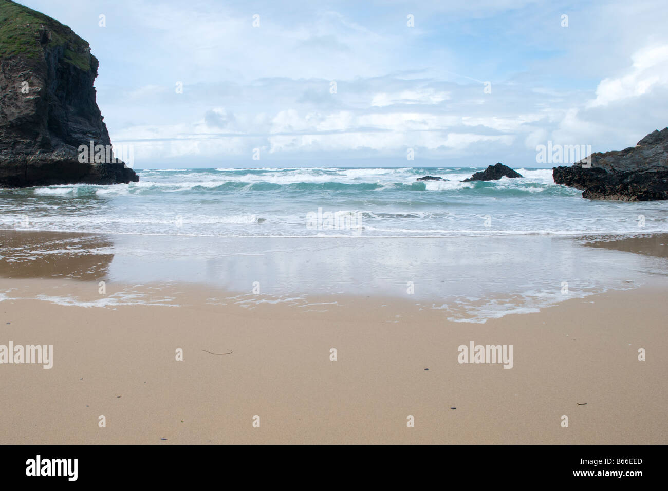 Sea rolling in hi-res stock photography and images - Alamy