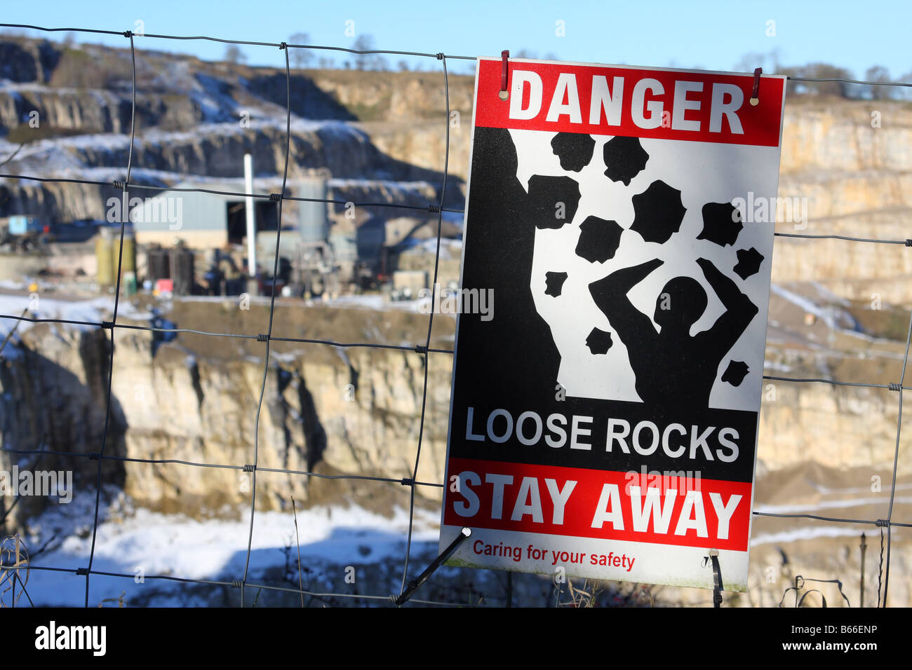A danger warning sign at Tarmac's Dene Quarry, Cromford, Derbyshire ...