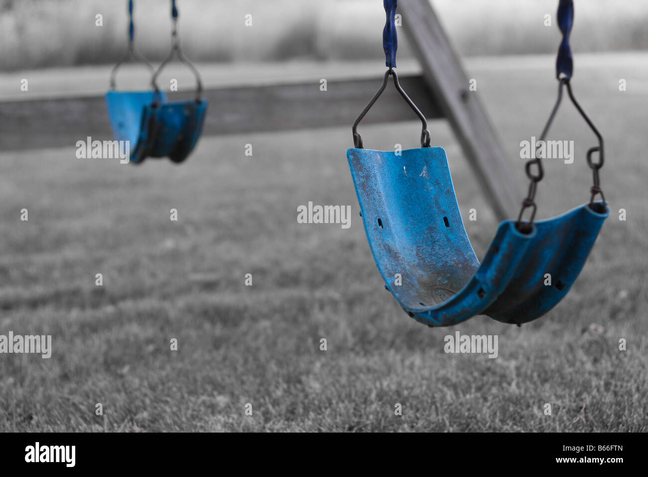 Metal swing set hi-res stock photography and images - Alamy