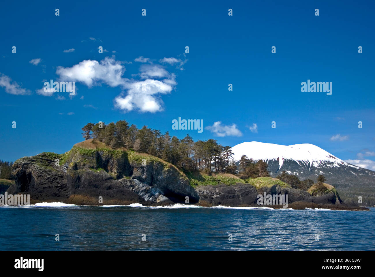 Mount edgecumbe sitka hi-res stock photography and images - Alamy