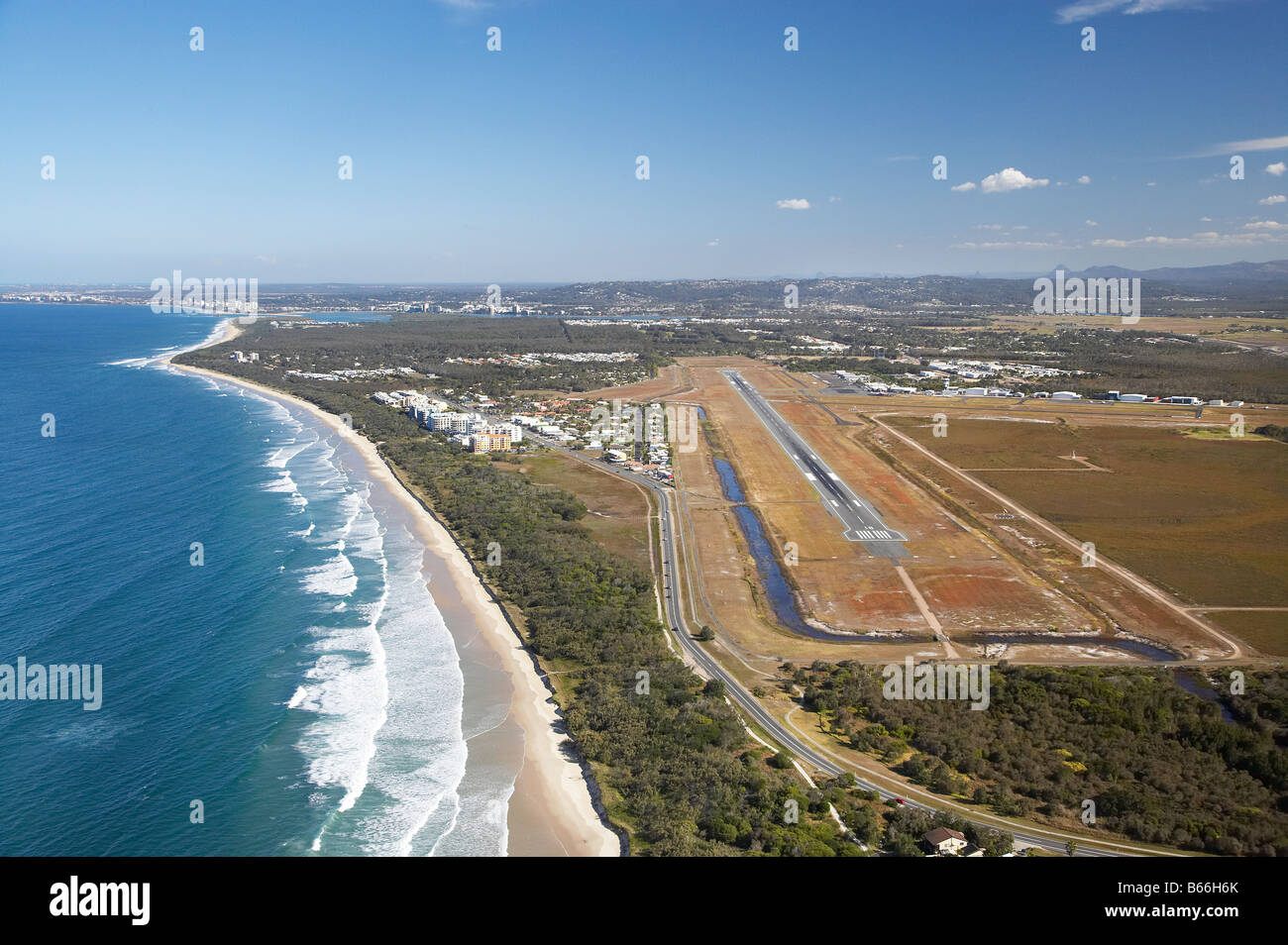 Marcoola beach hi-res stock photography and images - Alamy