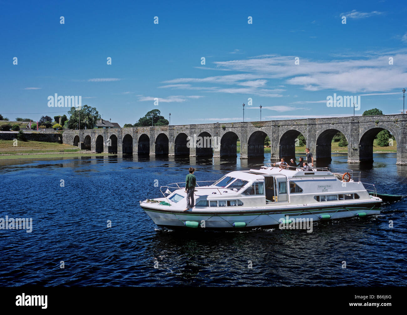 Shannonbridge hi-res stock photography and images - Alamy