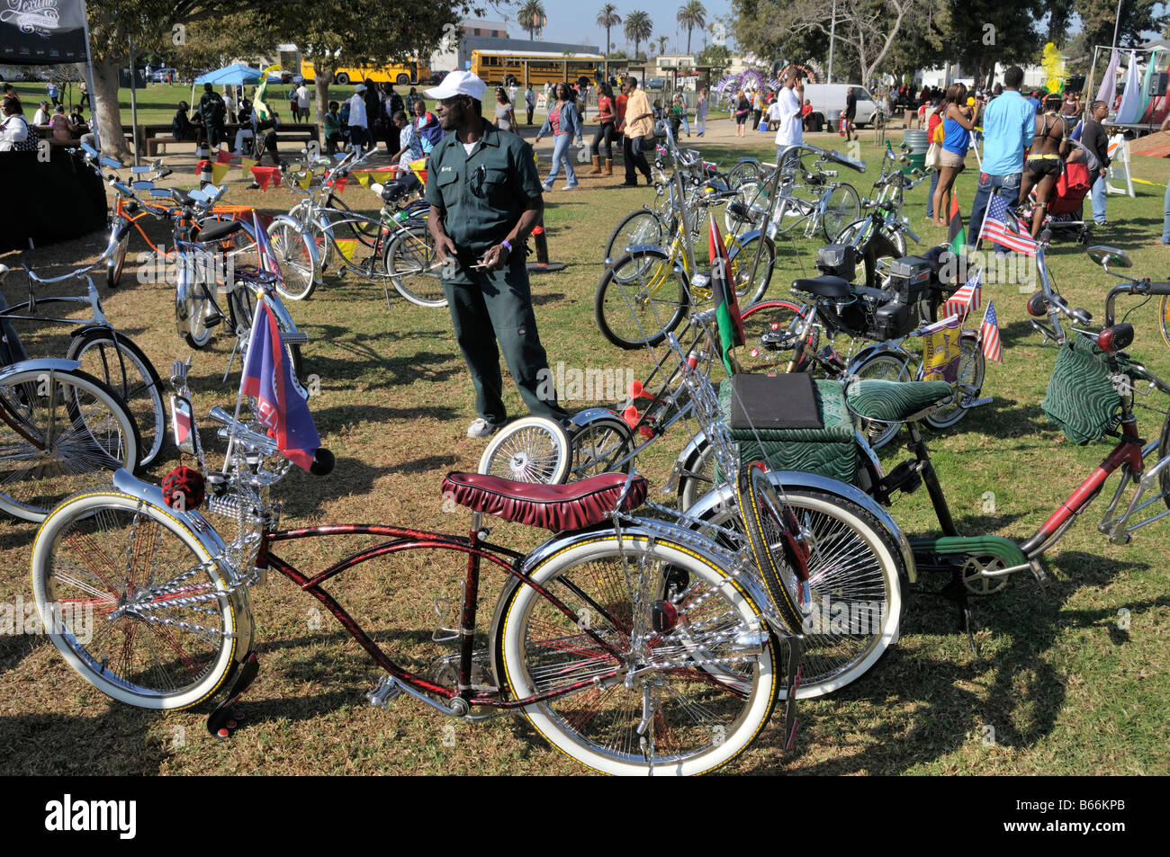 Caribbean carnival parade hi-res stock photography and images - Alamy