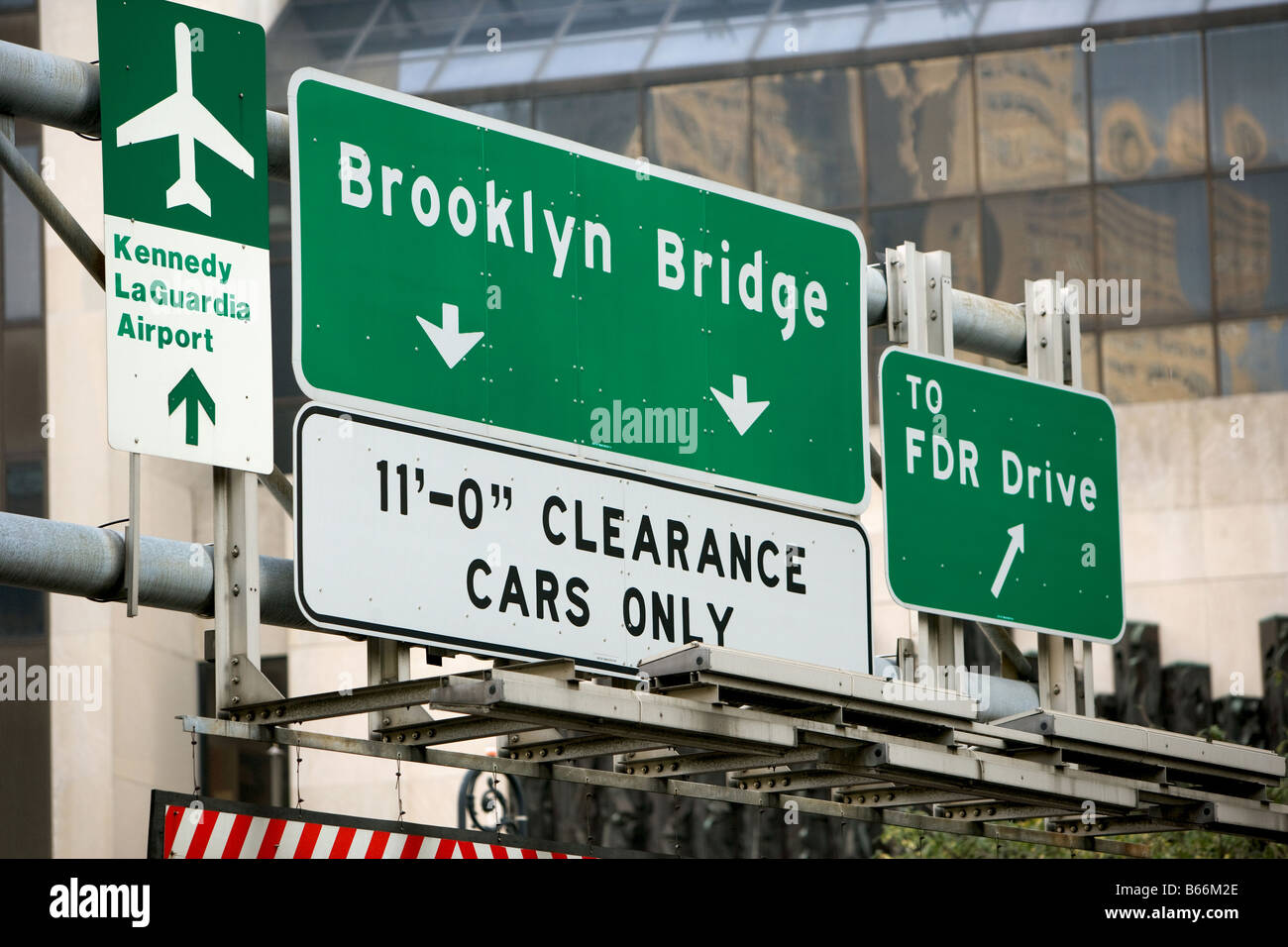 Traffic signs in Manhattan, New York Stock Photo - Alamy