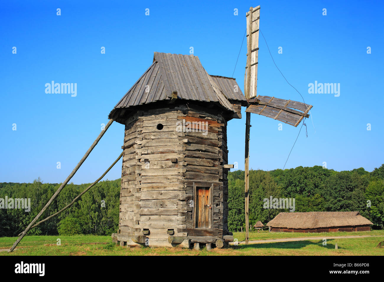 Ukrainian traditional wooden windmill, Pirogovo (Pyrohiv), open air ...