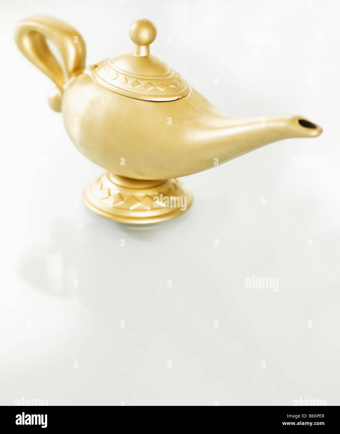 Magic lamp hi-res stock photography and images - Alamy