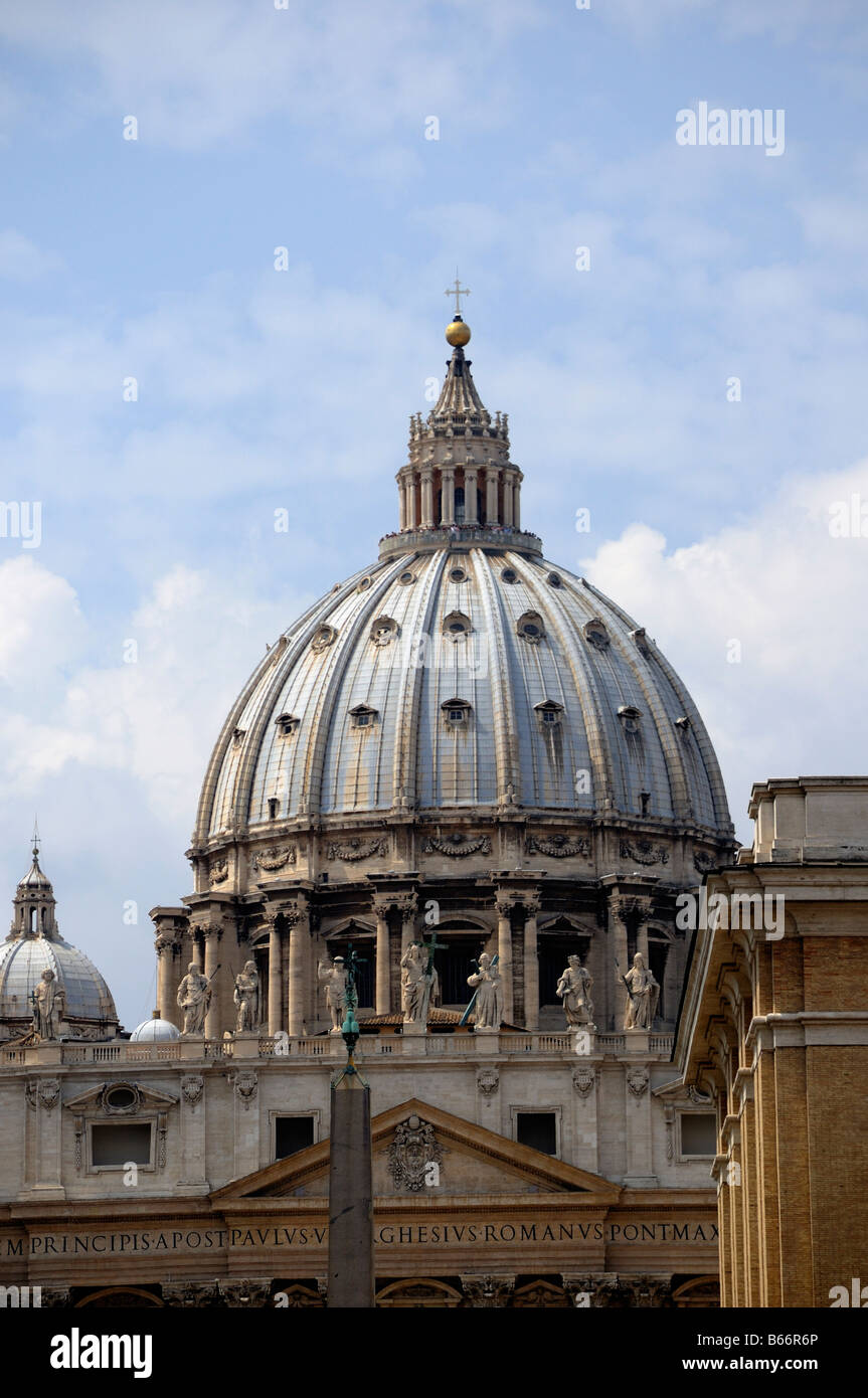 St Peter's Square with Dome of St Peter's Basilica, Rome, Italy Stock ...