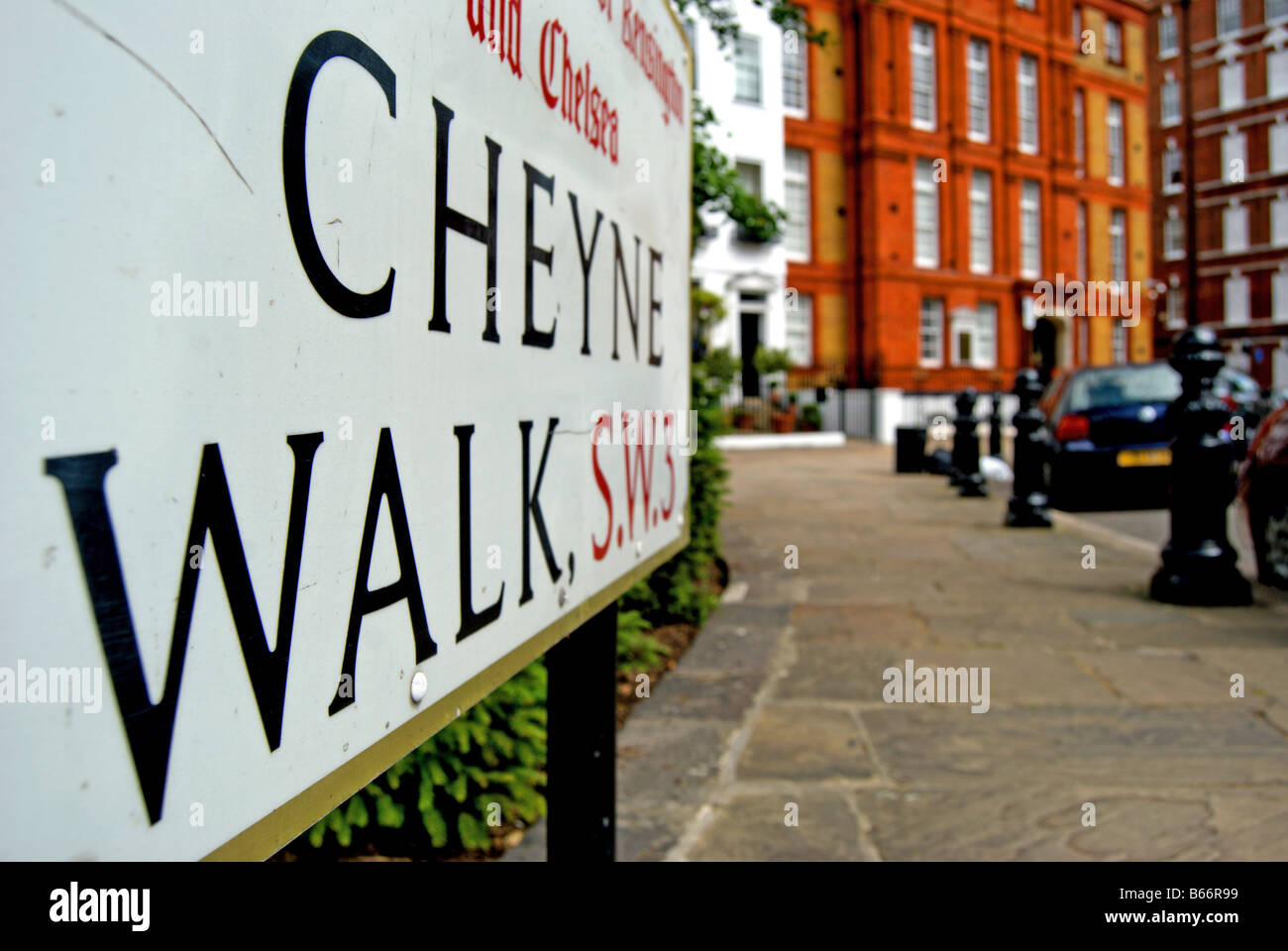 street sign for cheyne walk, in chelsea, london, england, with black ...