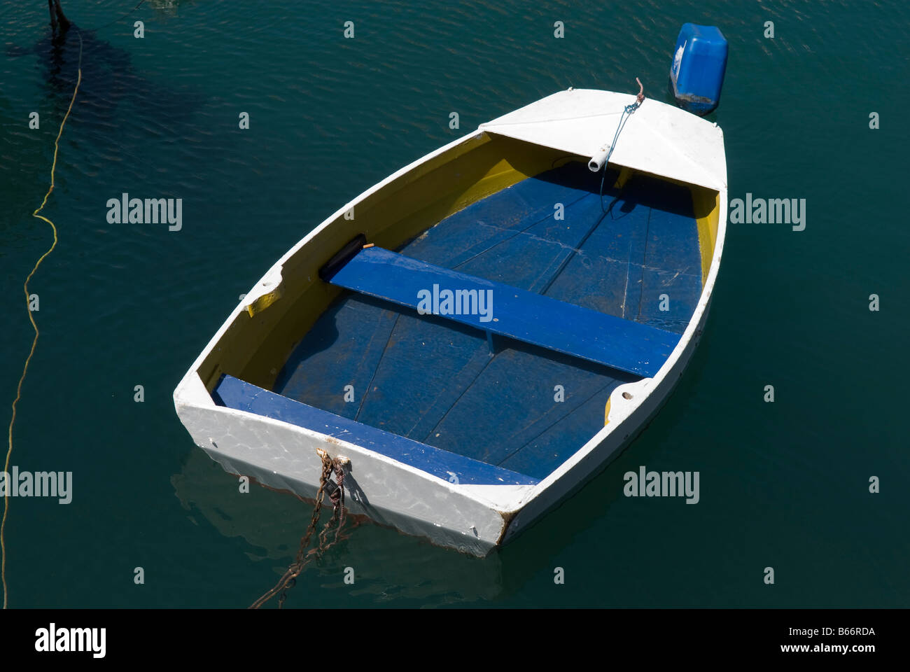 Leaking Boat High Resolution Stock Photography and Images - Alamy