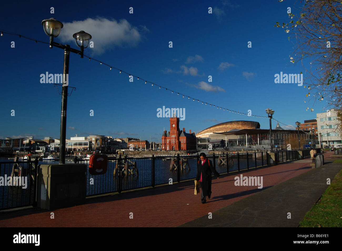 Walking around wales hi-res stock photography and images - Alamy