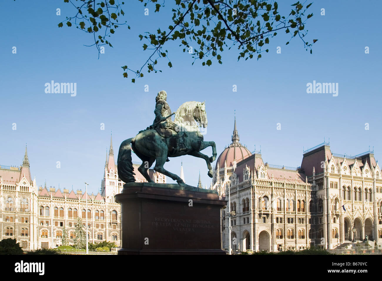 Statue in budapest Stock Photo - Alamy