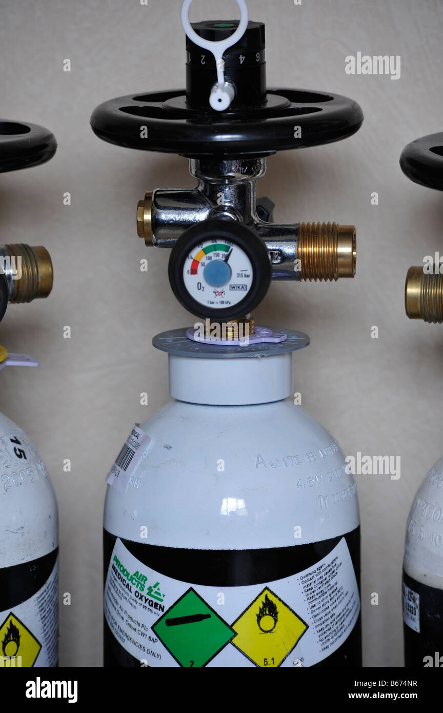 Medical oxygen hi-res stock photography and images - Alamy