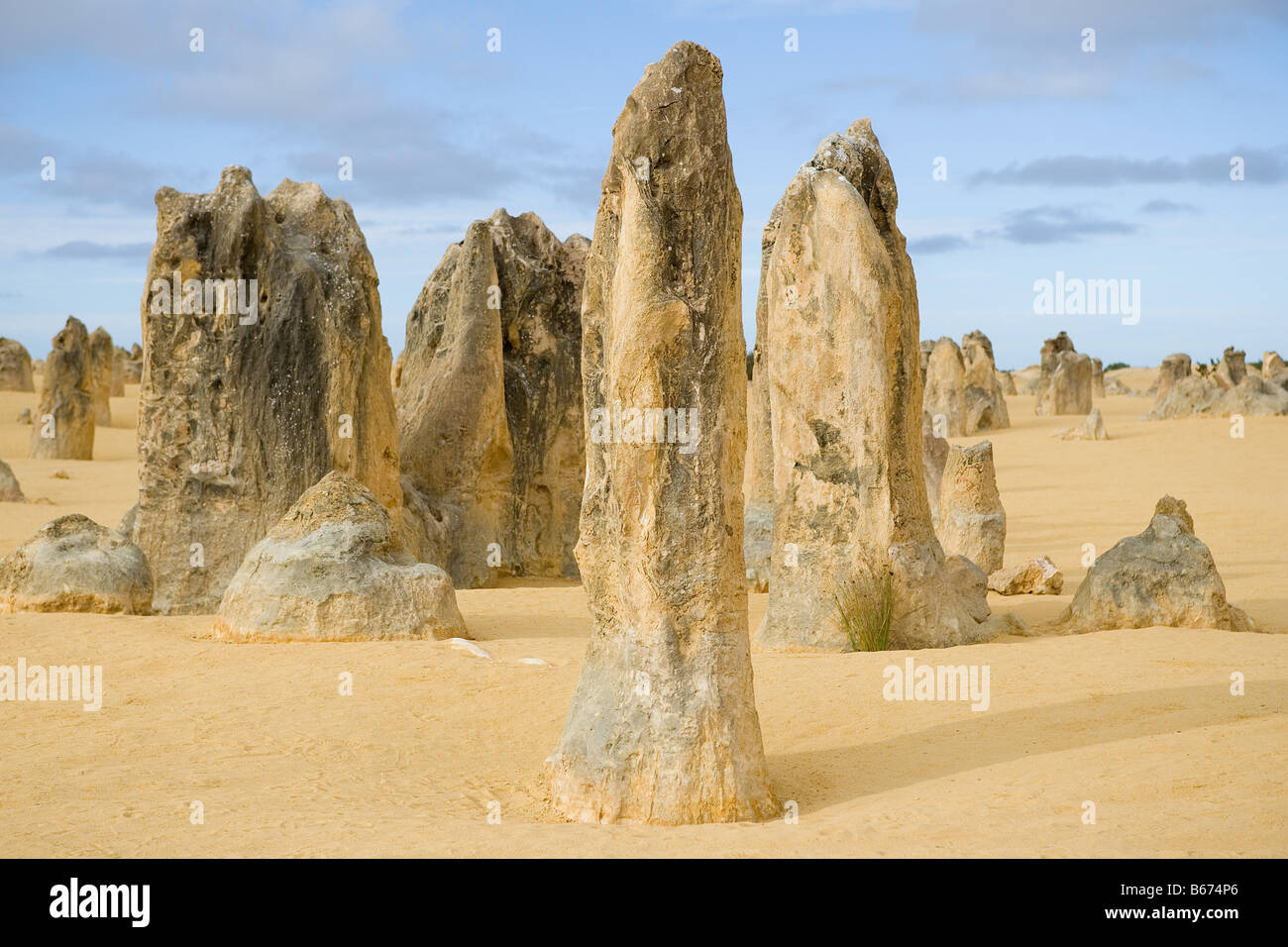 The pinnacles nambung national park perth Stock Photo - Alamy