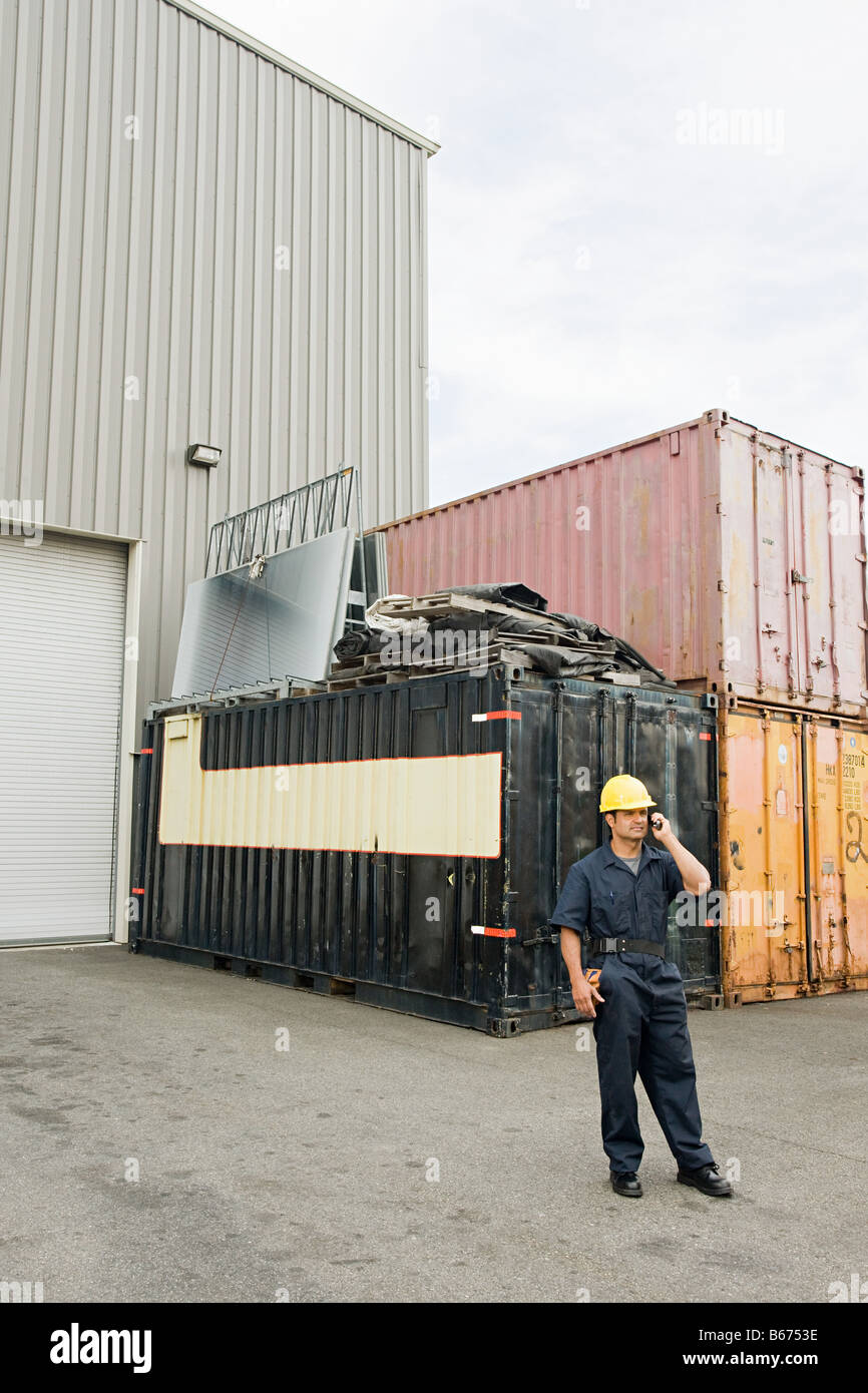 Loading labor hi-res stock photography and images - Alamy