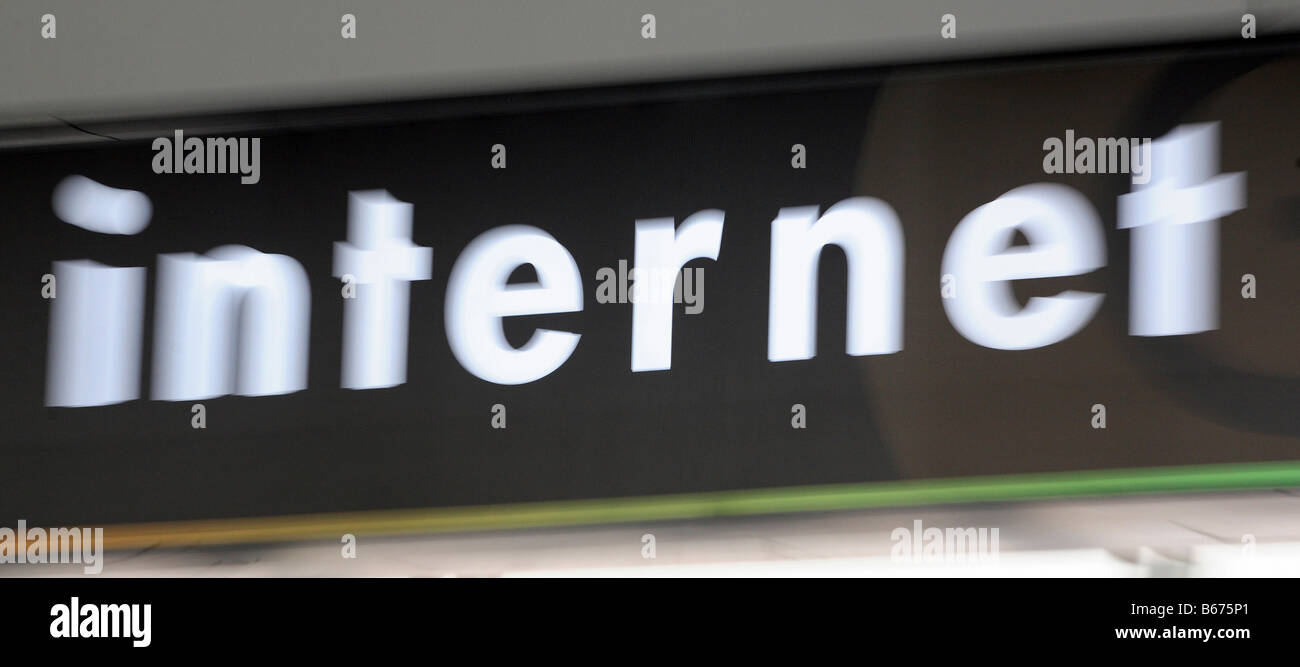 Sign with the word -Internet- on it Stock Photo - Alamy