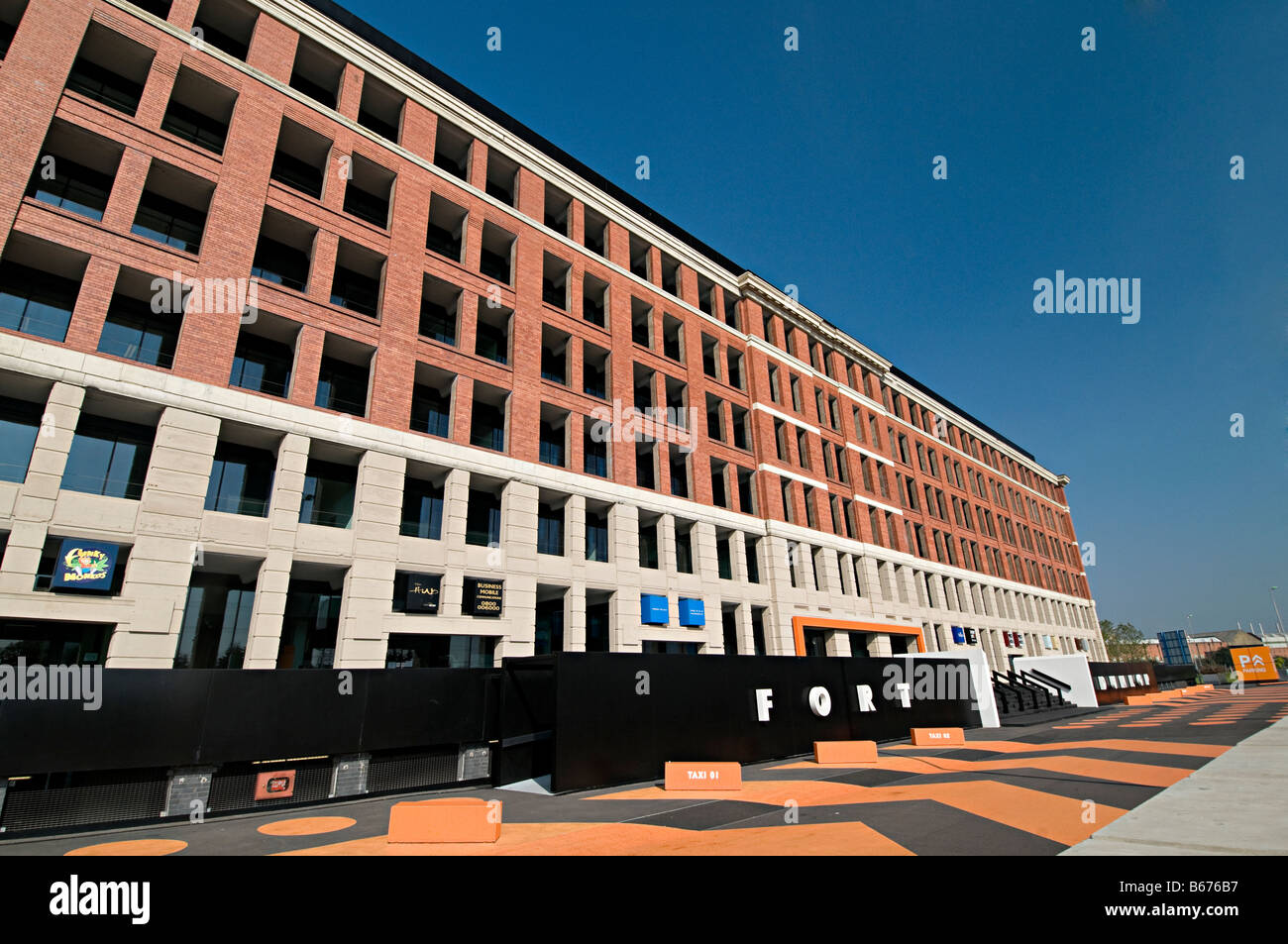 Fort dunlop hi-res stock photography and images - Alamy