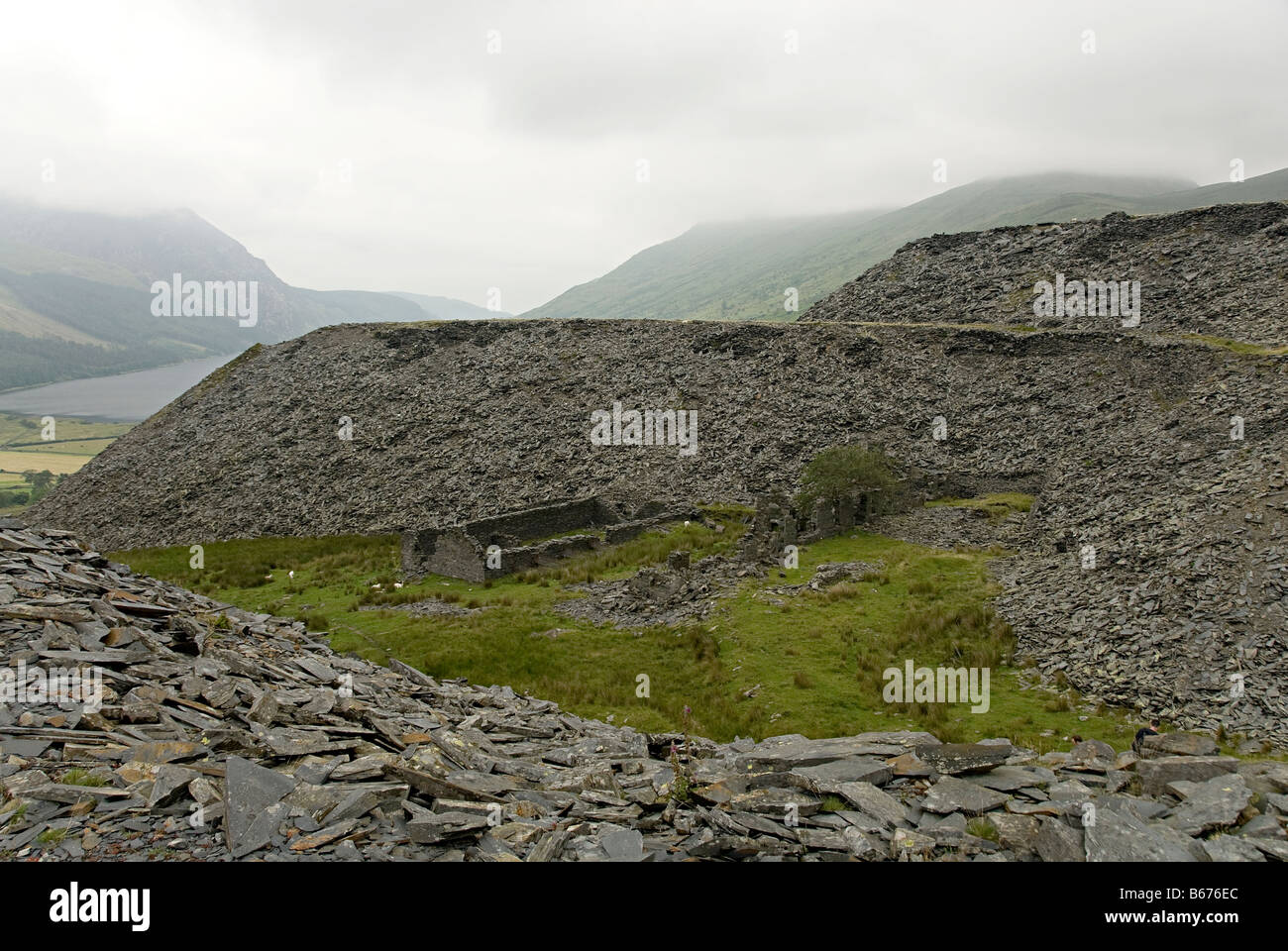 slate on the mountainside from mining in snowdon national park wales ...