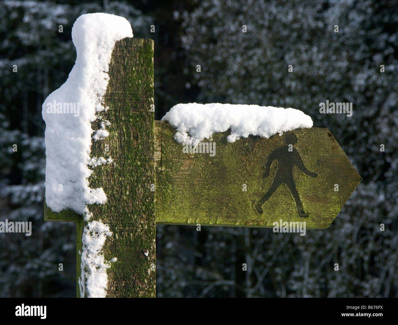Footpath sign walker hi-res stock photography and images - Alamy