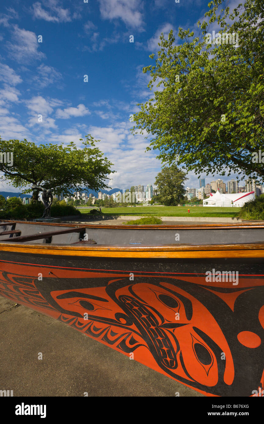First nation canoe vancouver museum hi-res stock photography and images ...