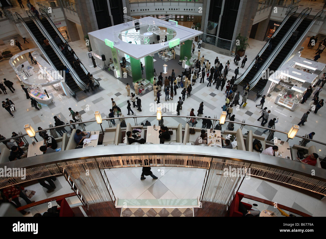 Gateway mall hi-res stock photography and images - Alamy